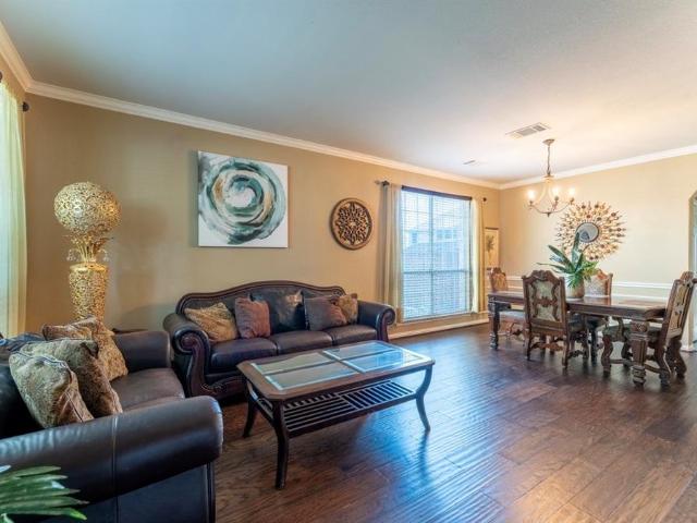 1302 Granada Court