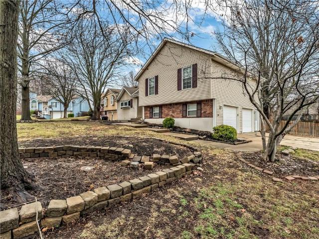 1302 Huntington Circle