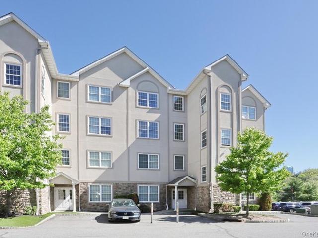 1302 Parkview Dr, Spring Valley, NY 10977