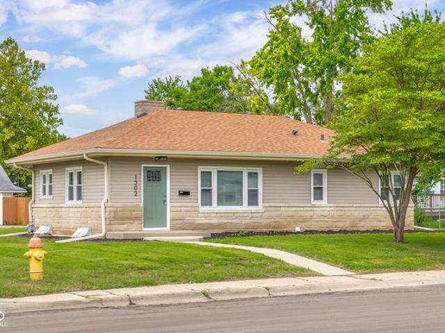 1302 Pennsylvania St, Columbus, IN 47201