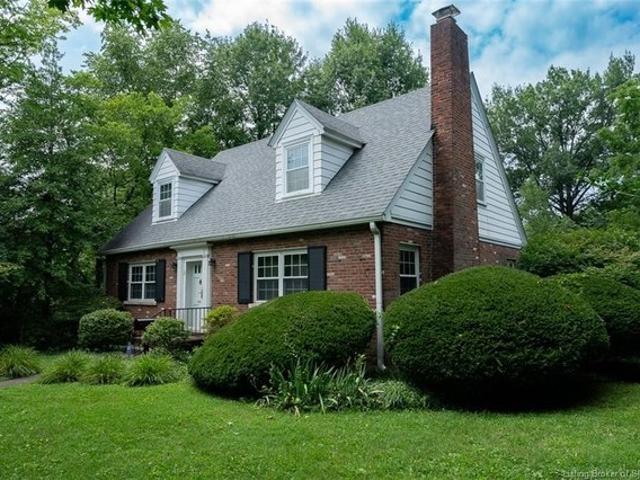 1302 Ridgeway Ave, New Albany, IN 47150