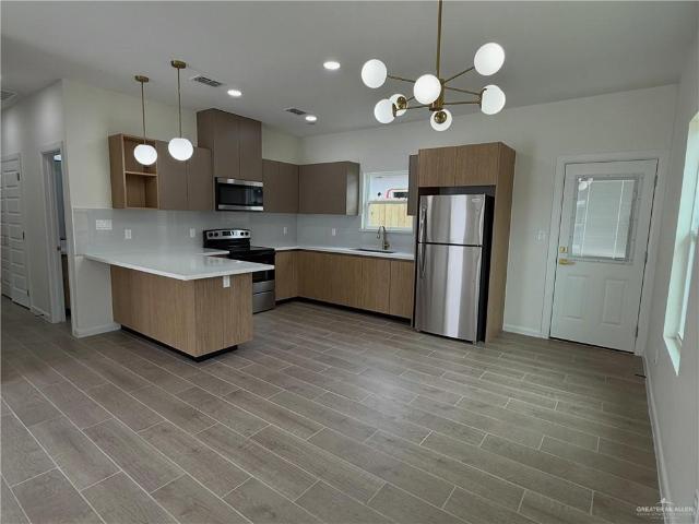 1302 Rosewood Lane 4