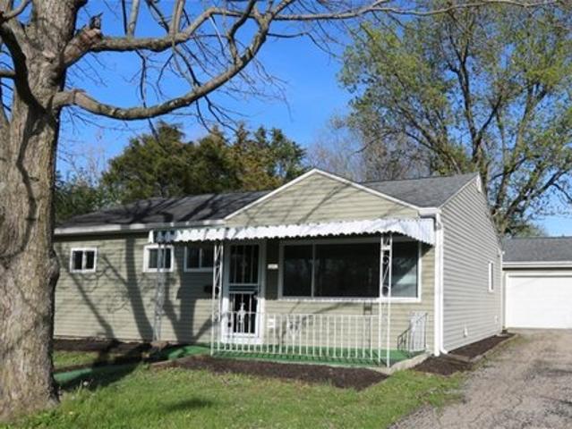 1302 Stuben Dr, Trotwood, OH 45417