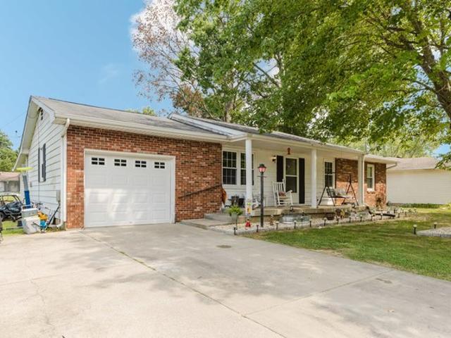 1302 Susan Ln, Carterville, IL 62918