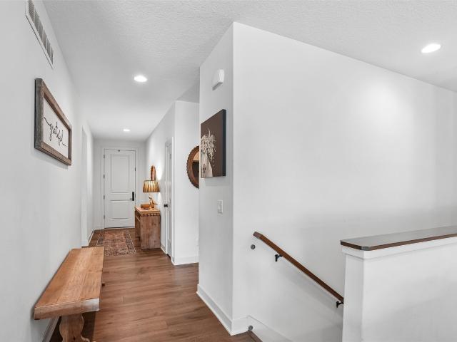 1302 S L Court