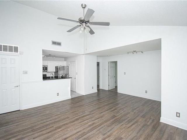 1302 Santa Fe Pkwy, Sandy Springs, GA 30350