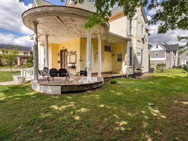 1302 SE First Street