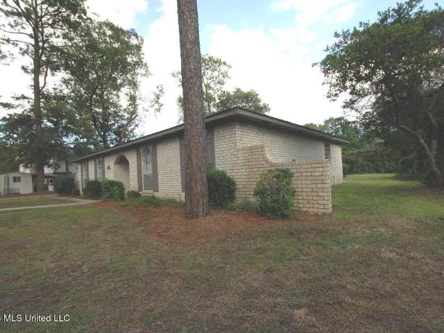 1302 Velma St, Hattiesburg, MS 39402 | MLS #4147 | Compass