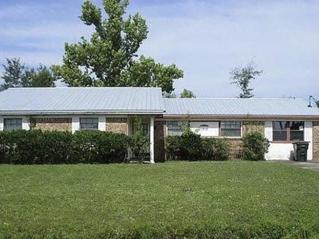 1302 Wyoming Ave, Lynn Haven, FL 32444