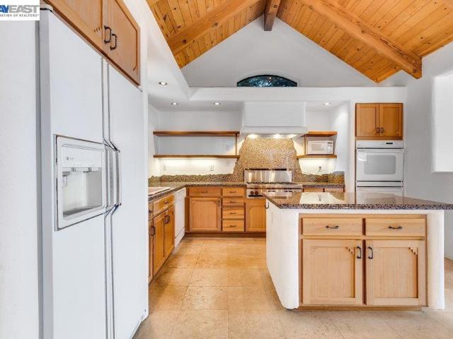 1302 Westview Dr