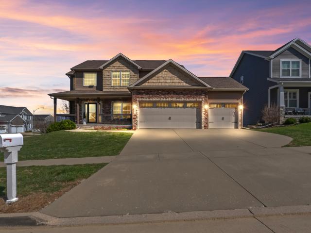 1302 Wicklow Dr, Bloomington, IL 61705 | Compass