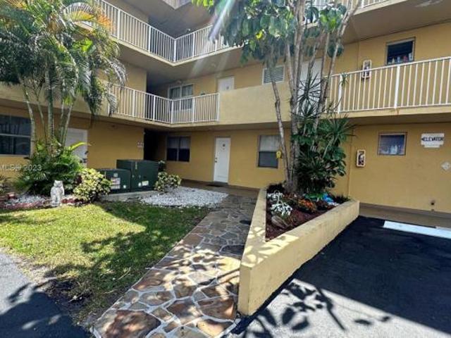 1302 191st St NE #A118, Miami, FL 33179