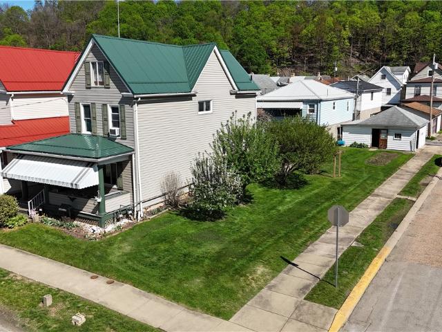 1302 5th Ave