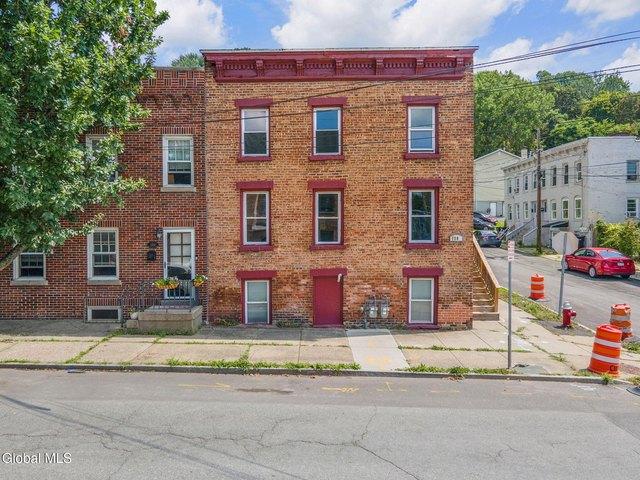 1302 5th Ave, Troy, NY 12180