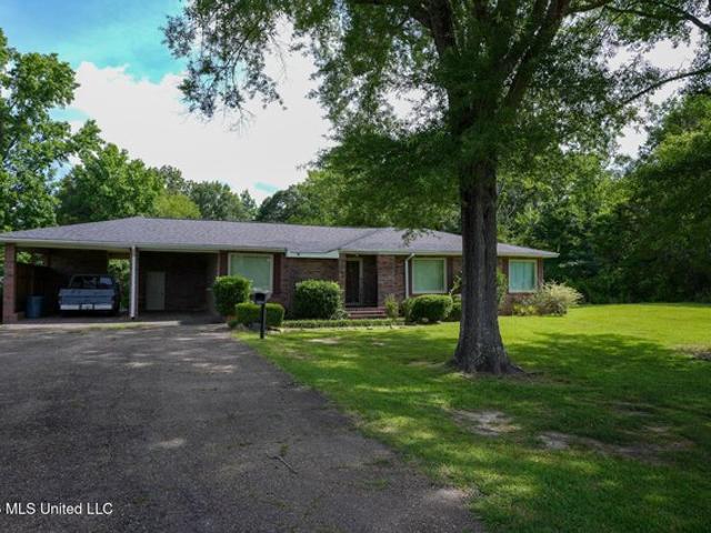 13033 Dentville Rd, Hazlehurst, MS 39083