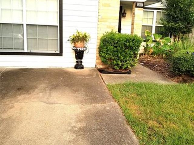 13031 Ambrose St, Houston, TX 77045