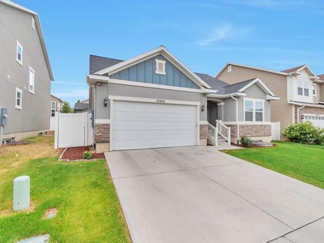 13038 S Tower Ridge Dr W, Riverton, UT 84096