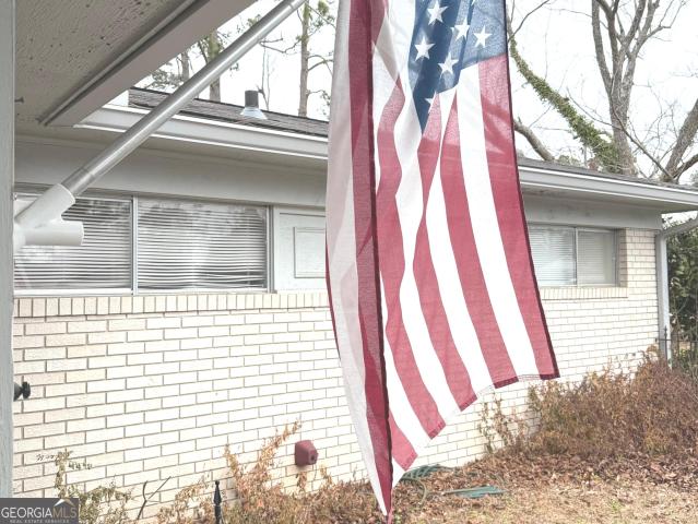 1303 Meadows Lane