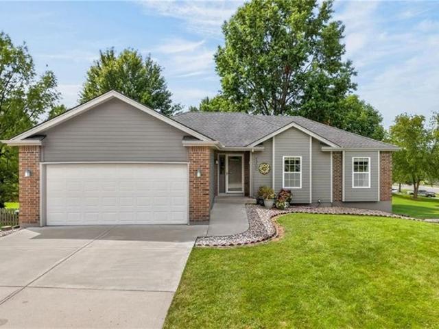 1303 NE 103rd St, Kansas City, MO 64155