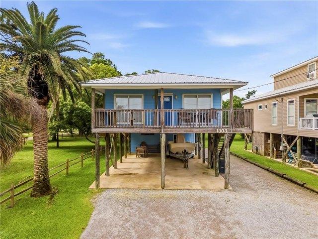 1303 Chaumont Ave, Dauphin Island, AL 36528