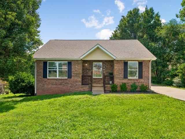 1303 Chucker Dr, Clarksville, TN 37042