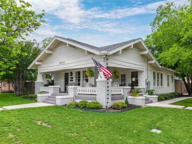 1303 Coggin Ave, Brownwood, TX 76801