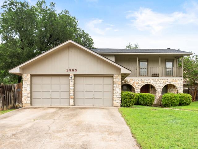 1303 Creekview Dr, Round Rock, TX 78681 | MLS #4240 | Compass