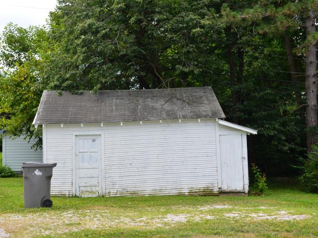 1303 E Castle Avenue