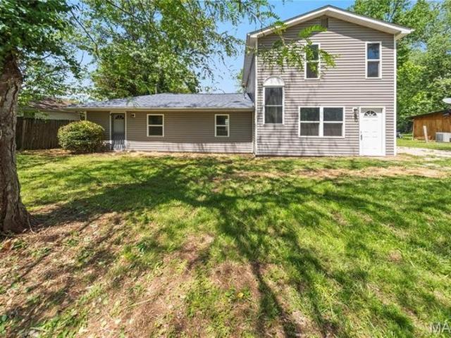 1303 E Grand Ave, Cuba, MO 65453