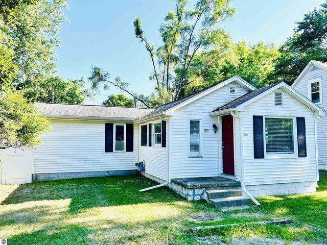 1303 Elm St, Mount Pleasant, MI 48858