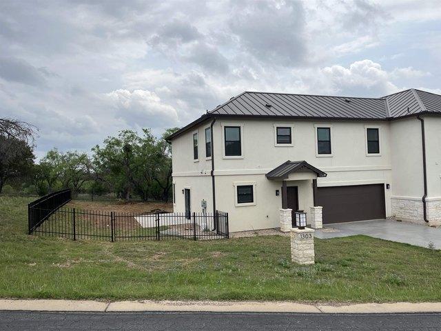 1303 Fault Line Dr, Horseshoe Bay, TX 78657