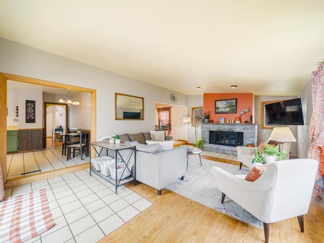 1303 FAUST Avenue