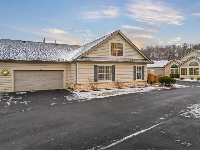 1303 Golf Course Dr
