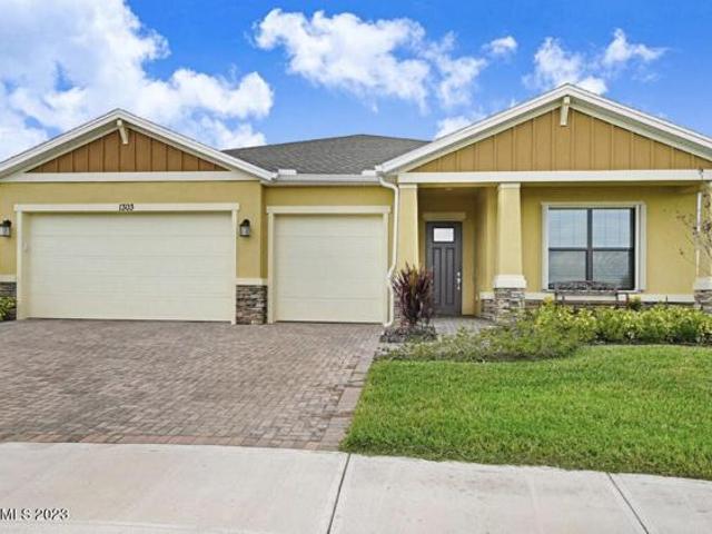 1303 Great Belt Cir, Viera, FL 32940