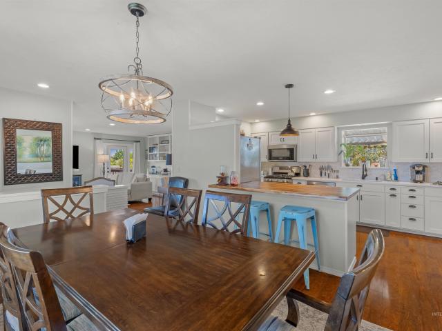 1303 Hemlock Avenue