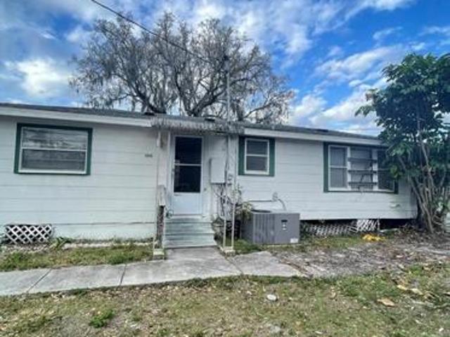 1303 King St, Kissimmee, FL 34741