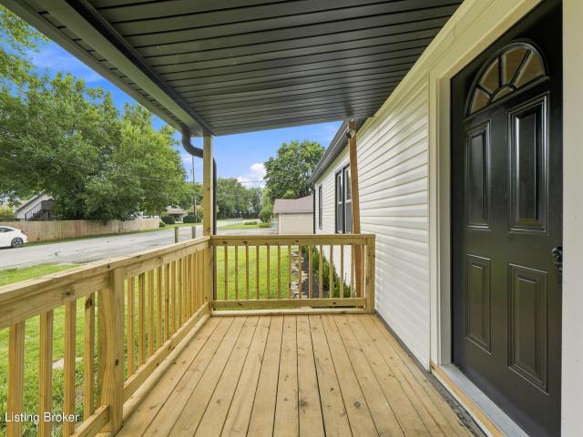 1303 Lucas Ave
