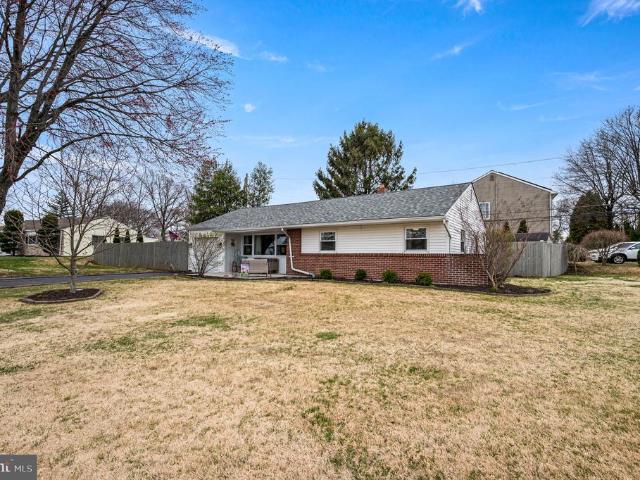 1303 Lacebark Street