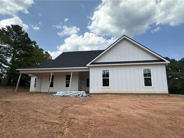 1303 Lee Road 117, Opelika, AL 36804