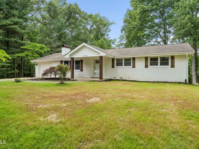 1303 Peterson Place