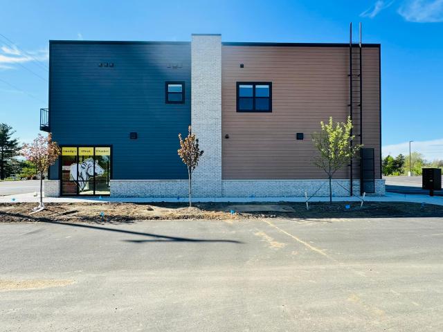 1303 Post Drive NE