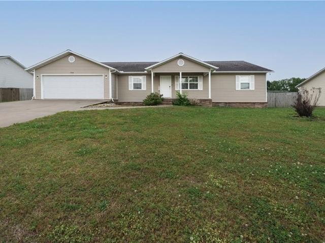 1303 Sunset Blvd, Berryville, AR 72616