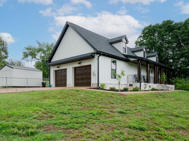 1303 Sycamore Valley Rd