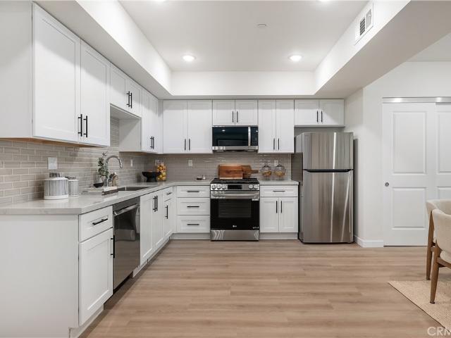 1303 S Orange Grove Avenue 601