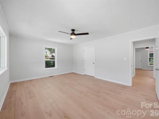 1303 S Sterling Street
