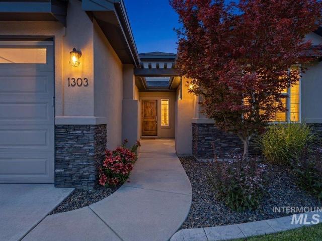 1303 W Brando St