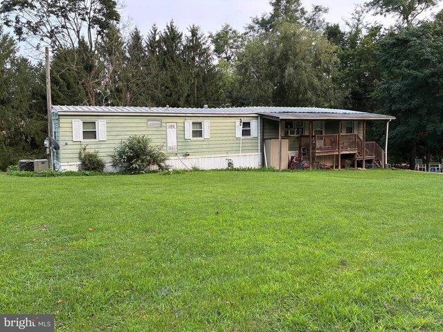 130 3rd Ave, Manchester, PA 17345