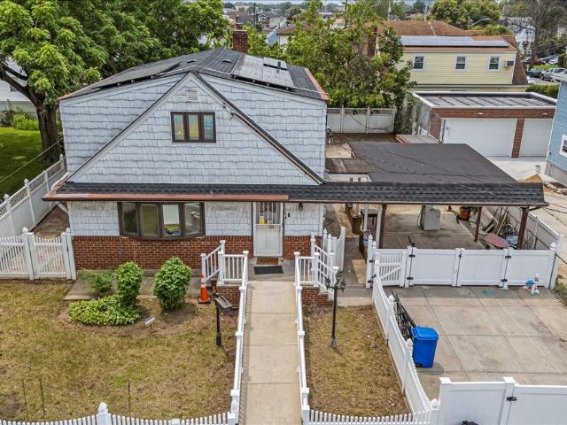 130 10 st Street | Compass