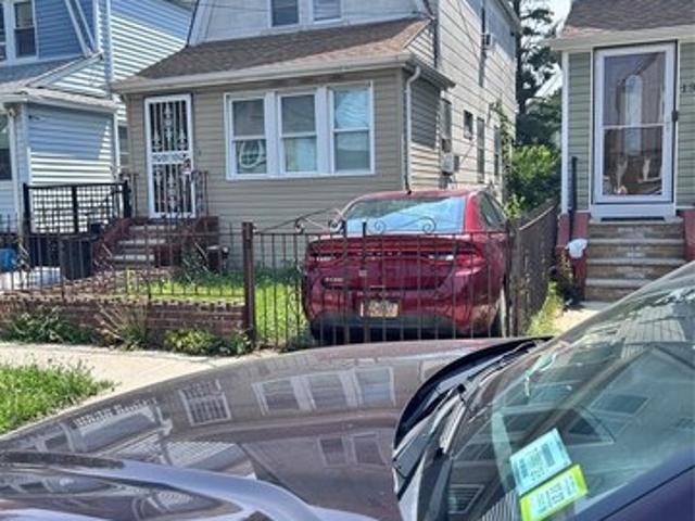 130 15 th St, South Ozone Park, NY 11420