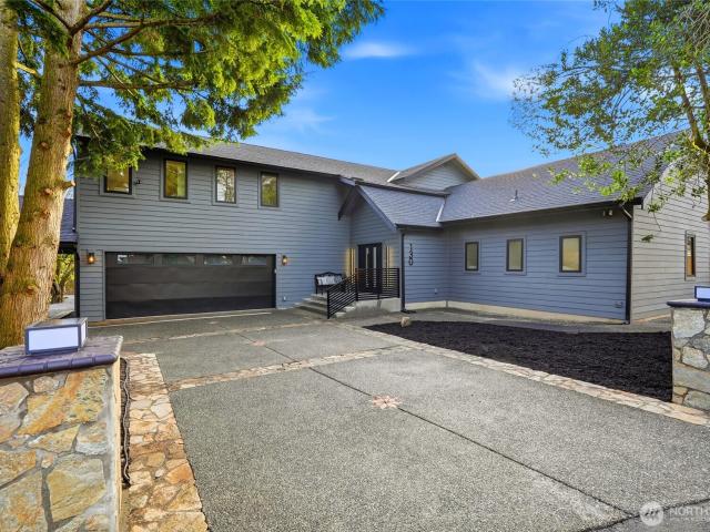130 203rd Pl SW, Lynnwood, WA 98036 | MLS #2467 | Compass